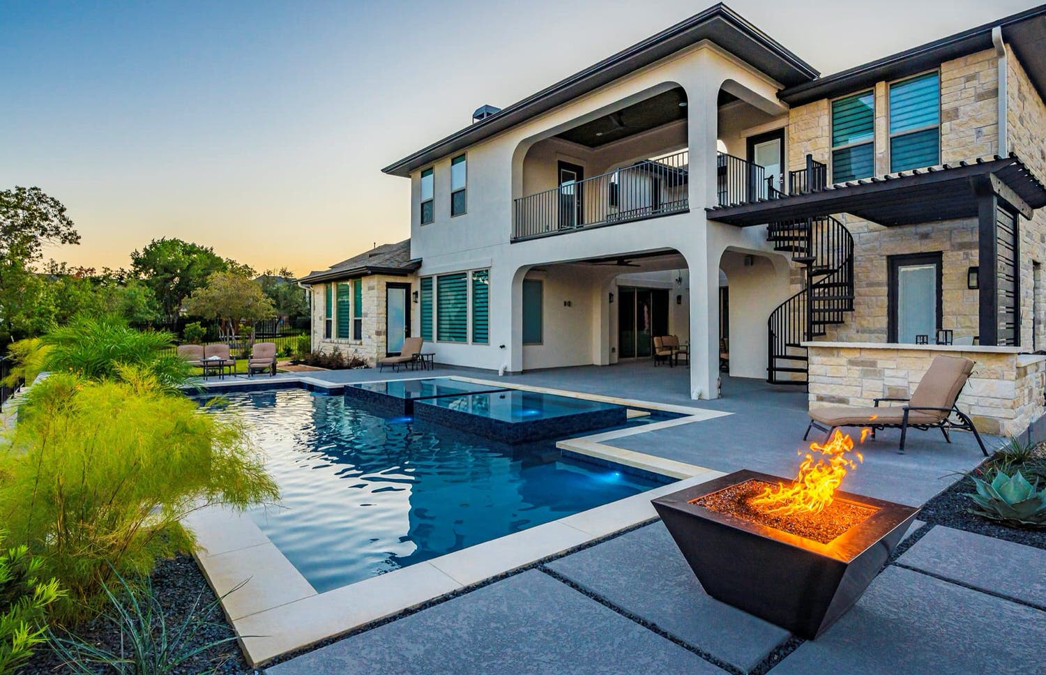 About | KB Custom Pools